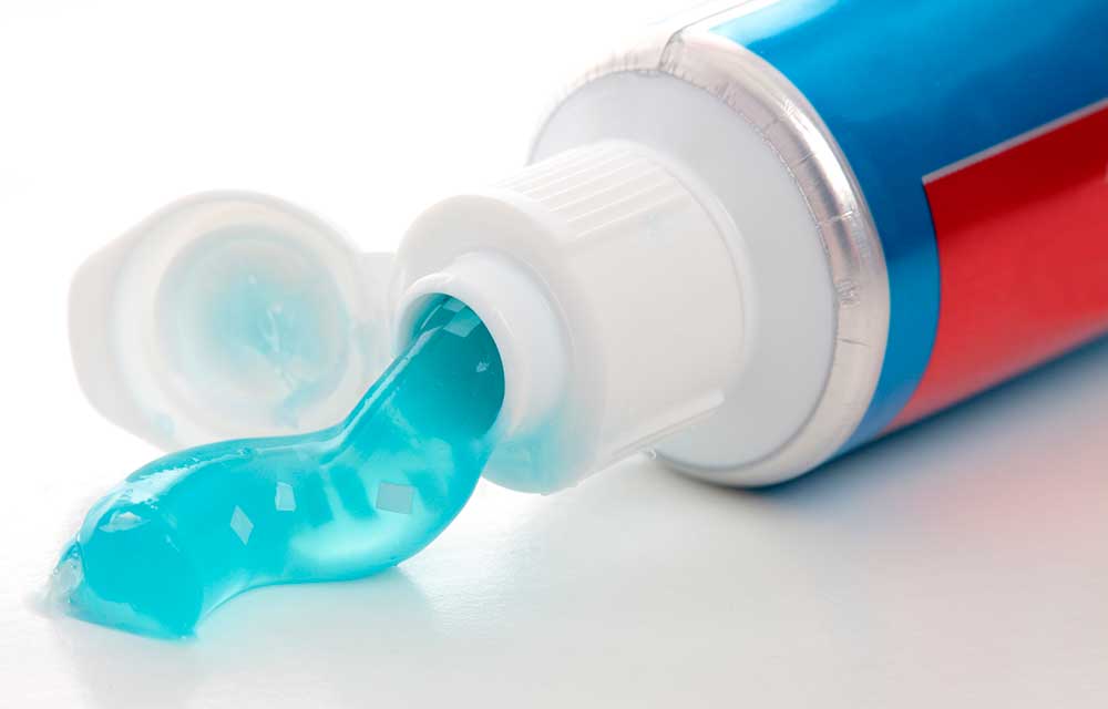 8 crazy toothpaste hacks | Better Homes and Gardens