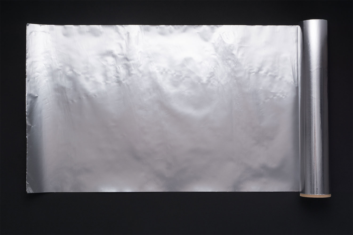The difference between the shiny and the dull side of aluminium foil ...