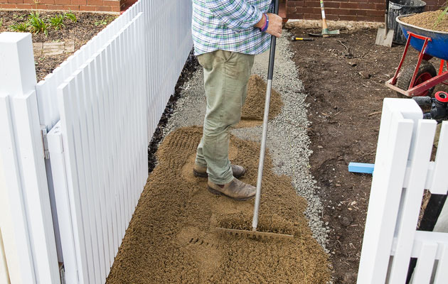 Stylish paved pathway: A how to guide | Better Homes and Gardens