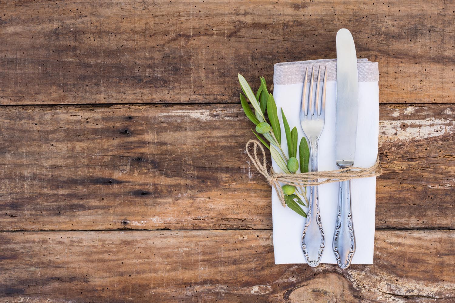 7 entertaining essentials that every host needs | Better Homes and Gardens