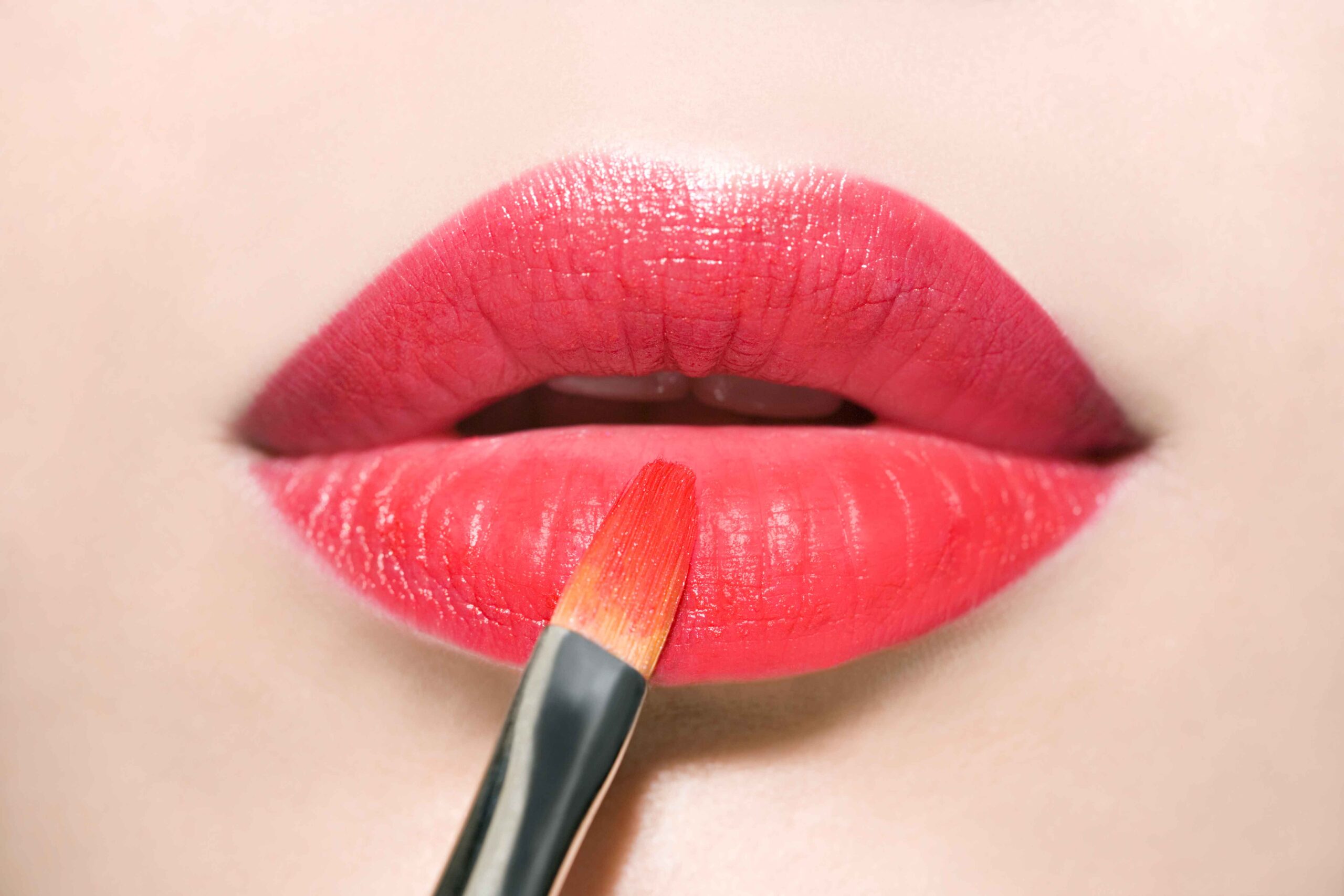Five ways to apply lipstick for longer lasting results | Better Homes ...