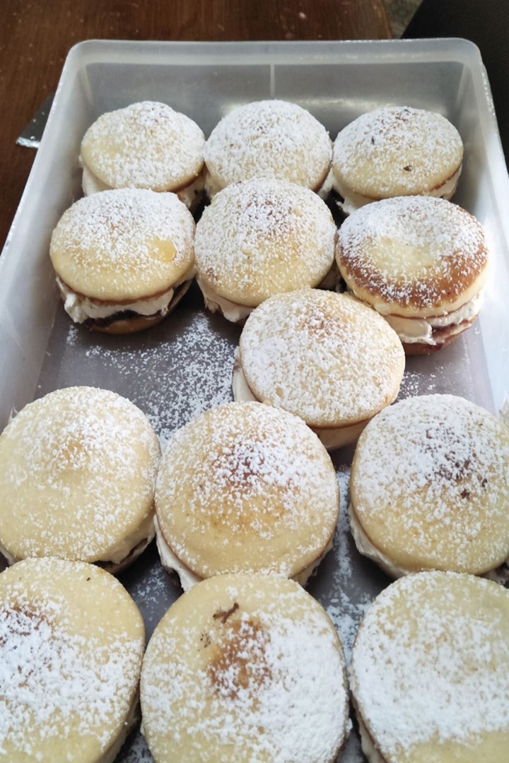 Kmart pie maker: 2 ingredient snow cakes recipe | Better Homes and Gardens