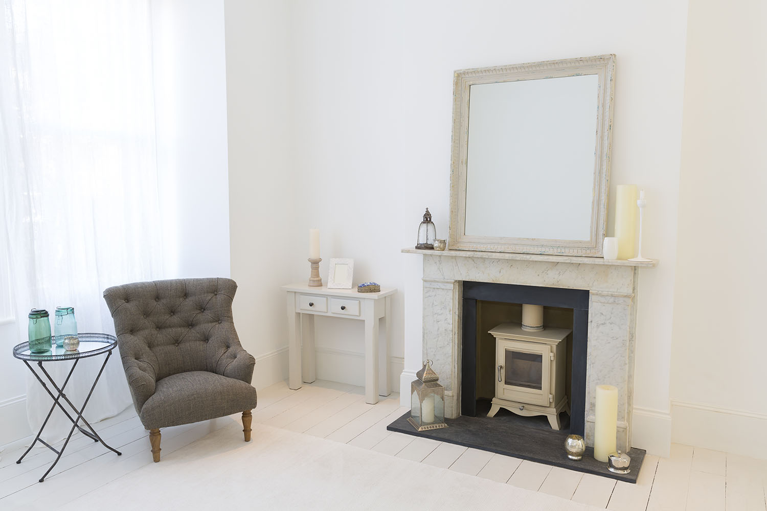 How to decorate a non-working fireplace | Better Homes and Gardens