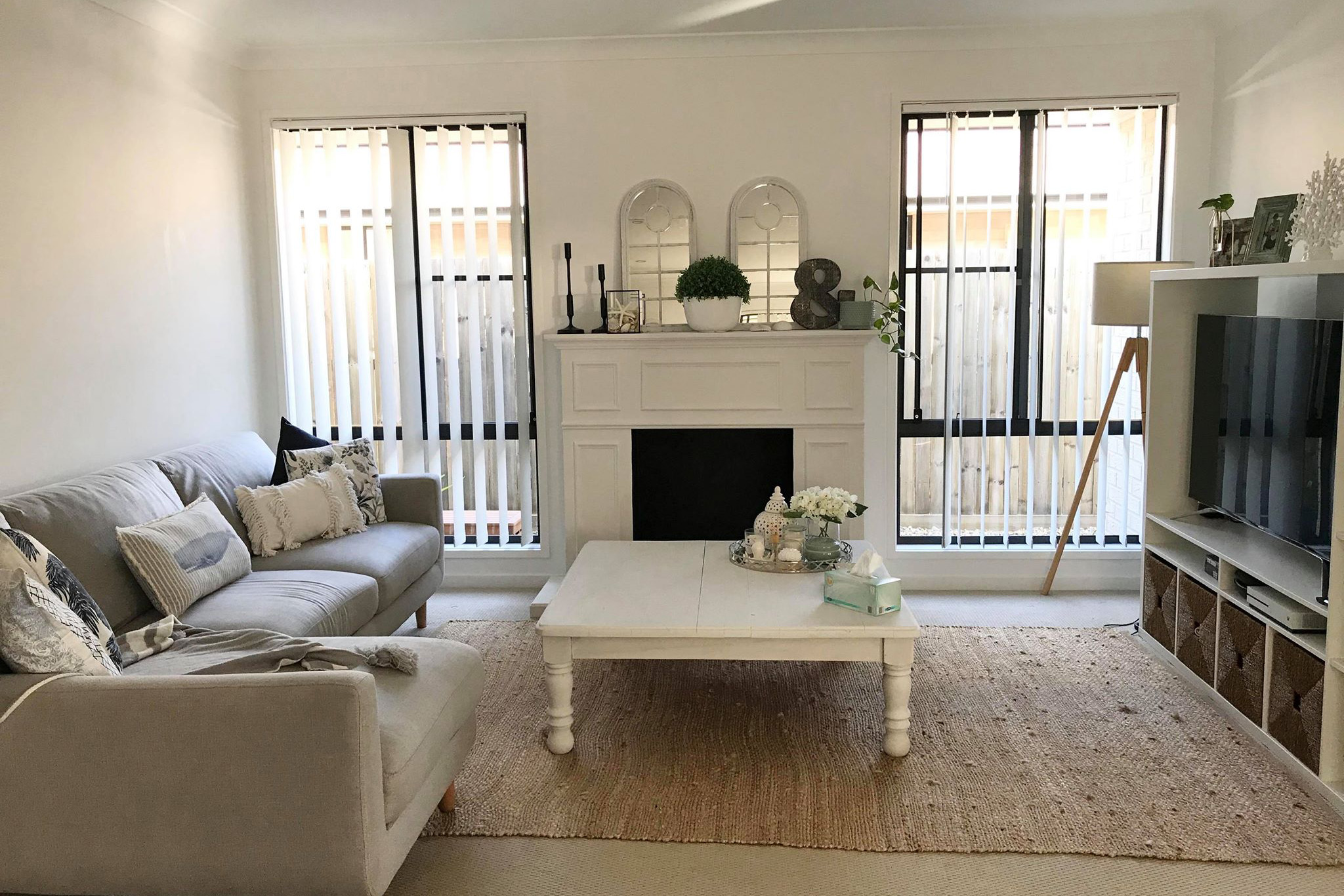 Incredible hack turns a $50 TV unit into a Hamptons-style fireplace ...