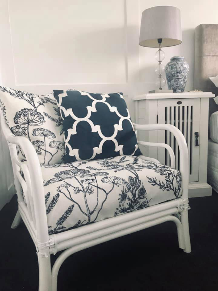 Amazing transformation: from kerbside find to luxe Hampton's chairs ...