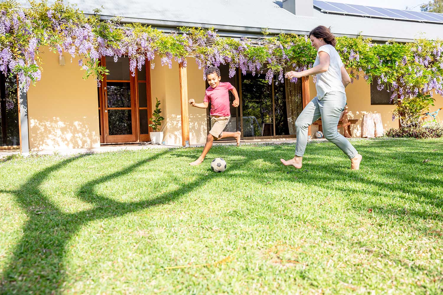 The ultimate guide to creating a backyard footy field | Better Homes ...