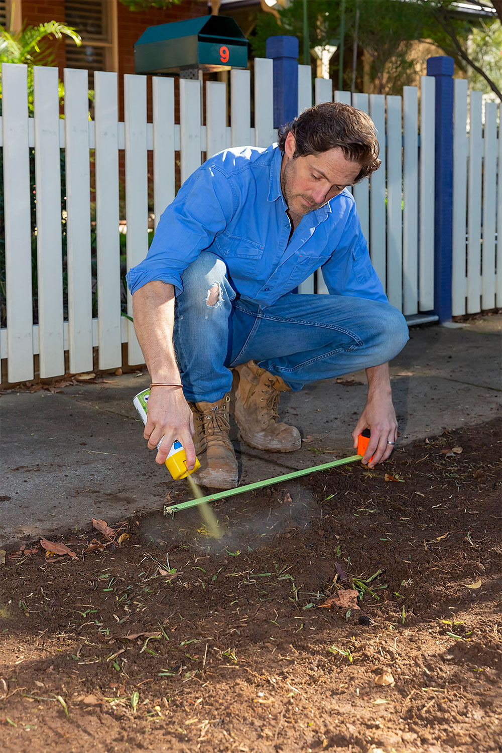 Charlie Albone's Guide to Native Verge Gardens | Better Homes and Gardens