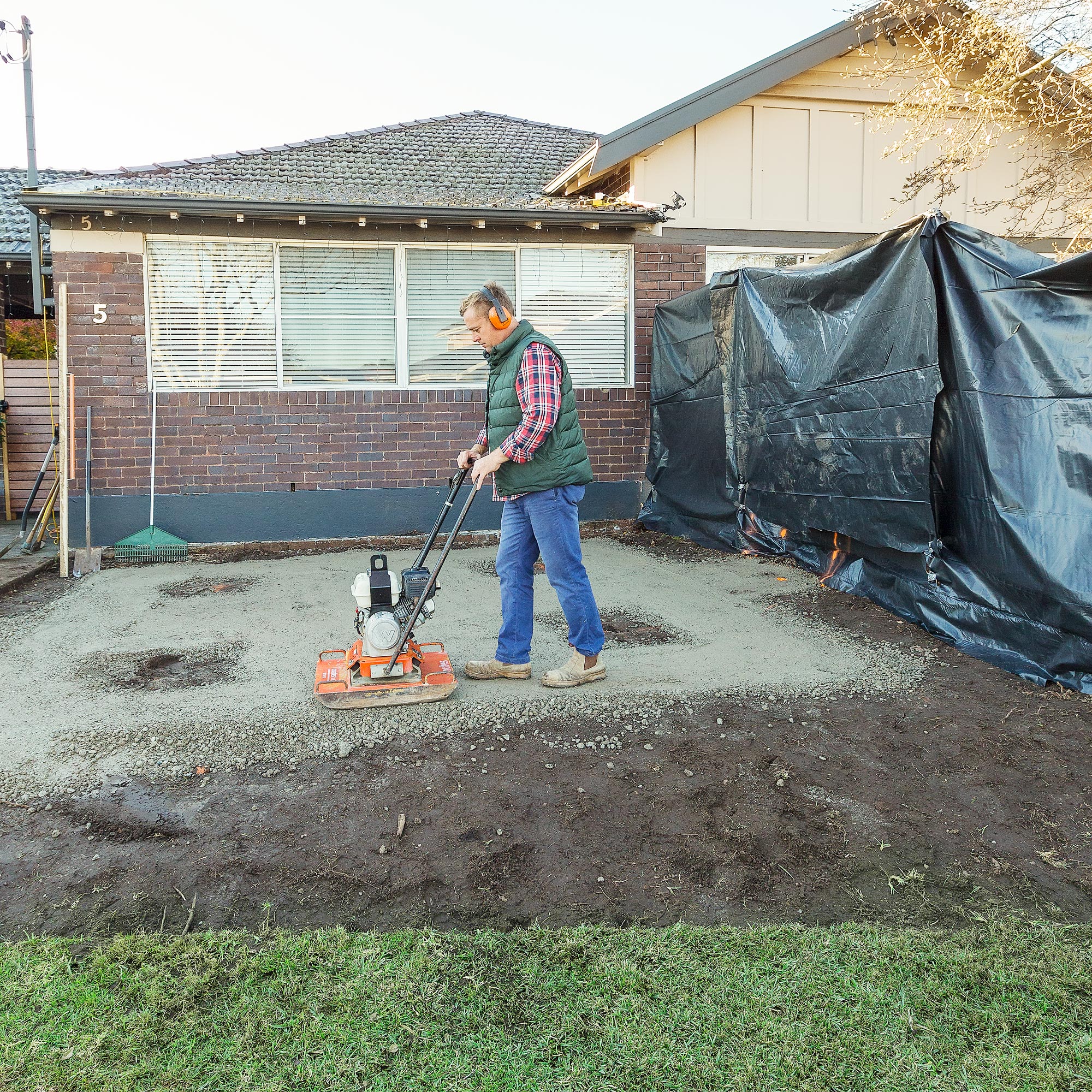 Lanscape idea: How to perfectly pave your yard | Better Homes and Gardens