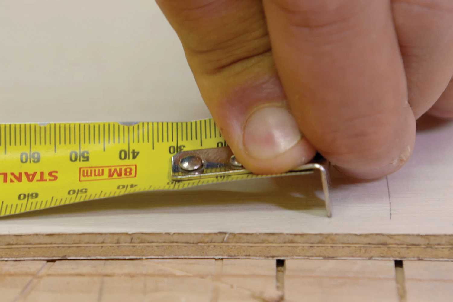 How to use a measuring tape | Better Homes and Gardens
