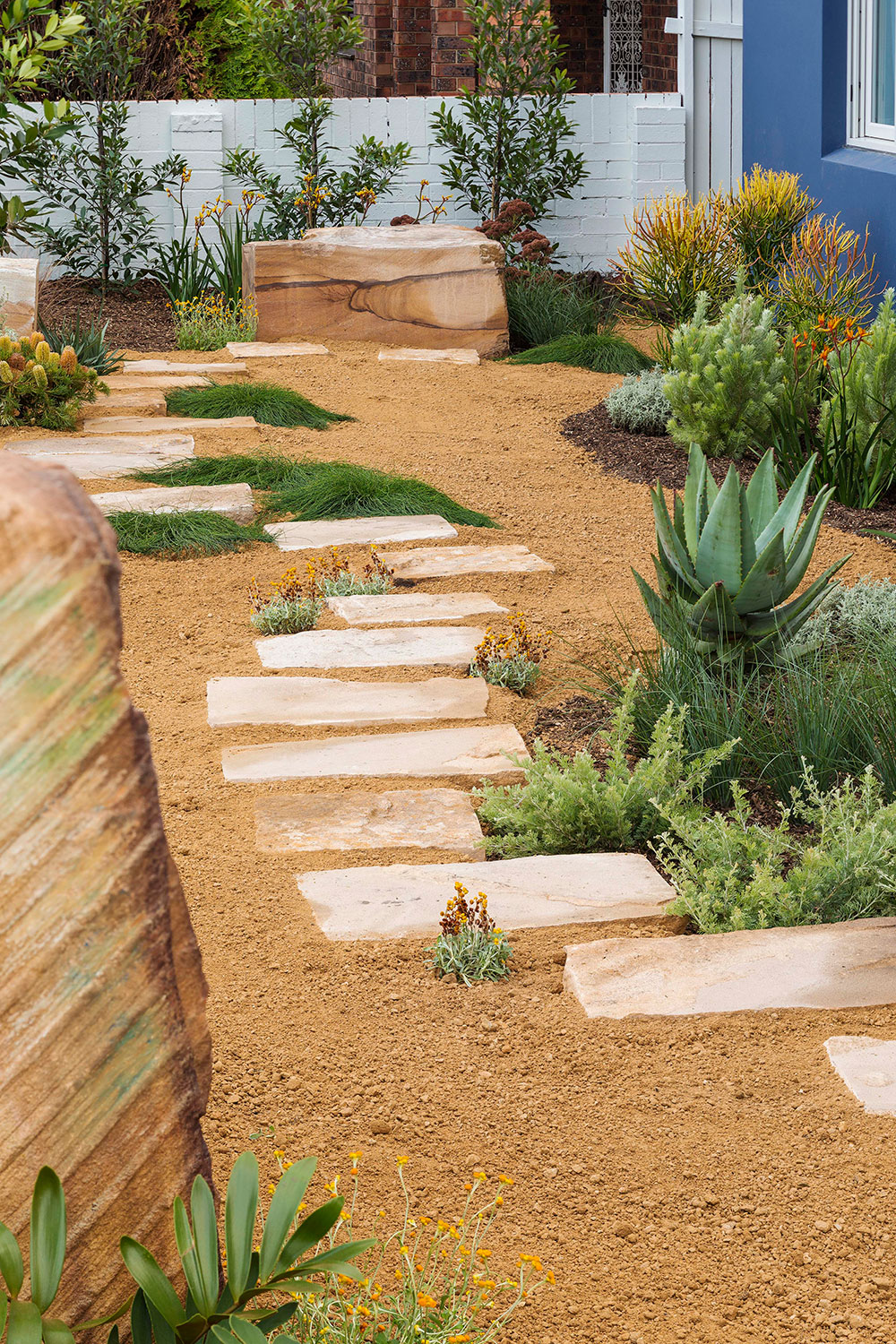How to make a sandstone garden path | Better Homes and Gardens
