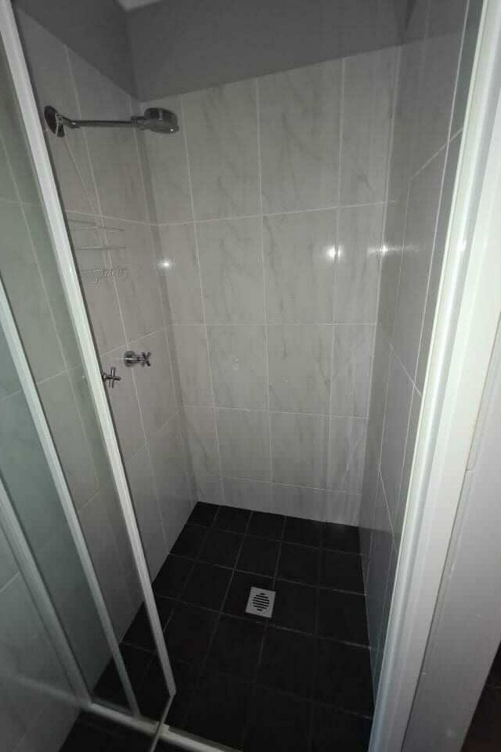 2 shower cleaning hacks that remove mould and grime | Better Homes and ...