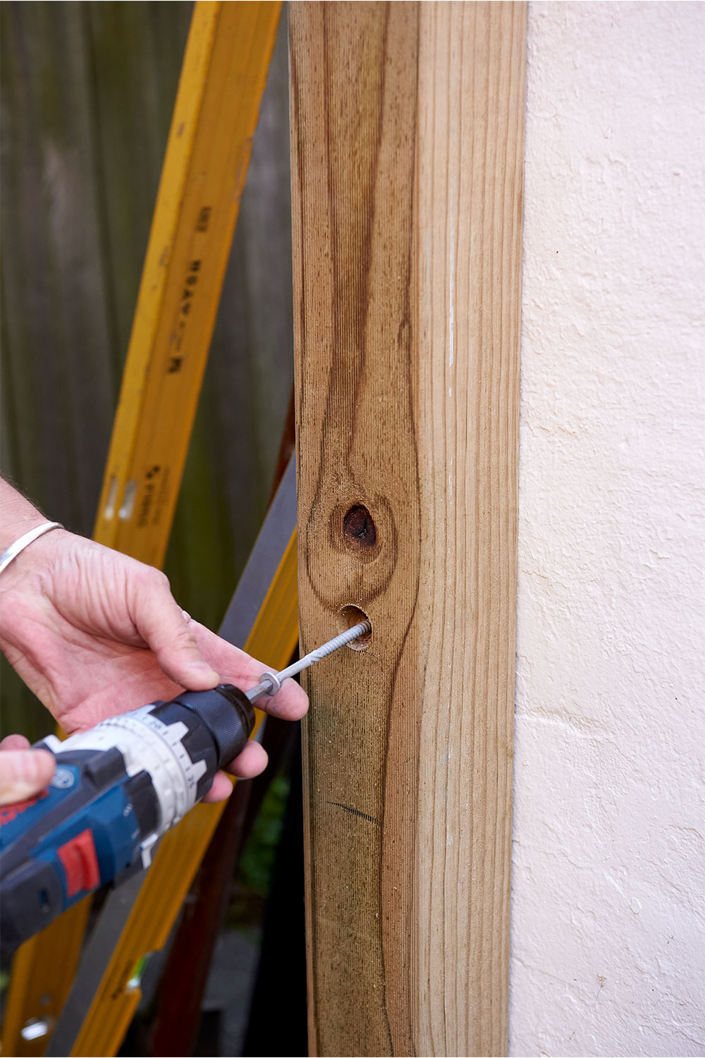 How to screen a rubbish bin | Better Homes and Gardens