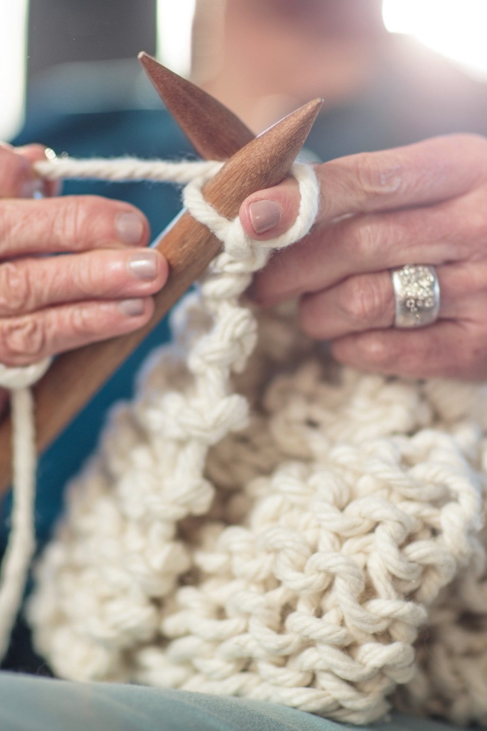 Download 100s of free vintage knitting patterns from old magazines ...