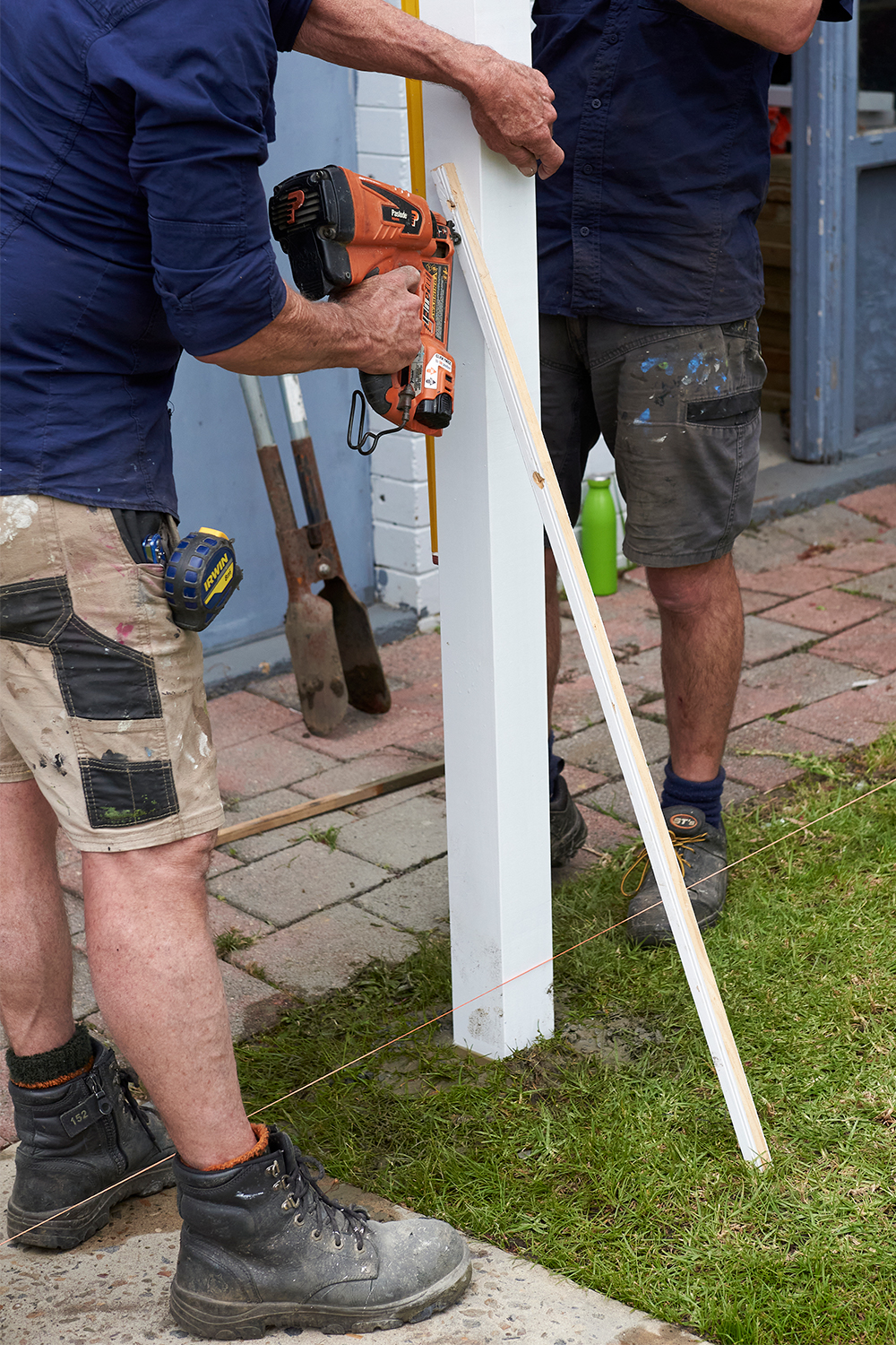 How to build a slatted privacy screen | Better Homes and Gardens