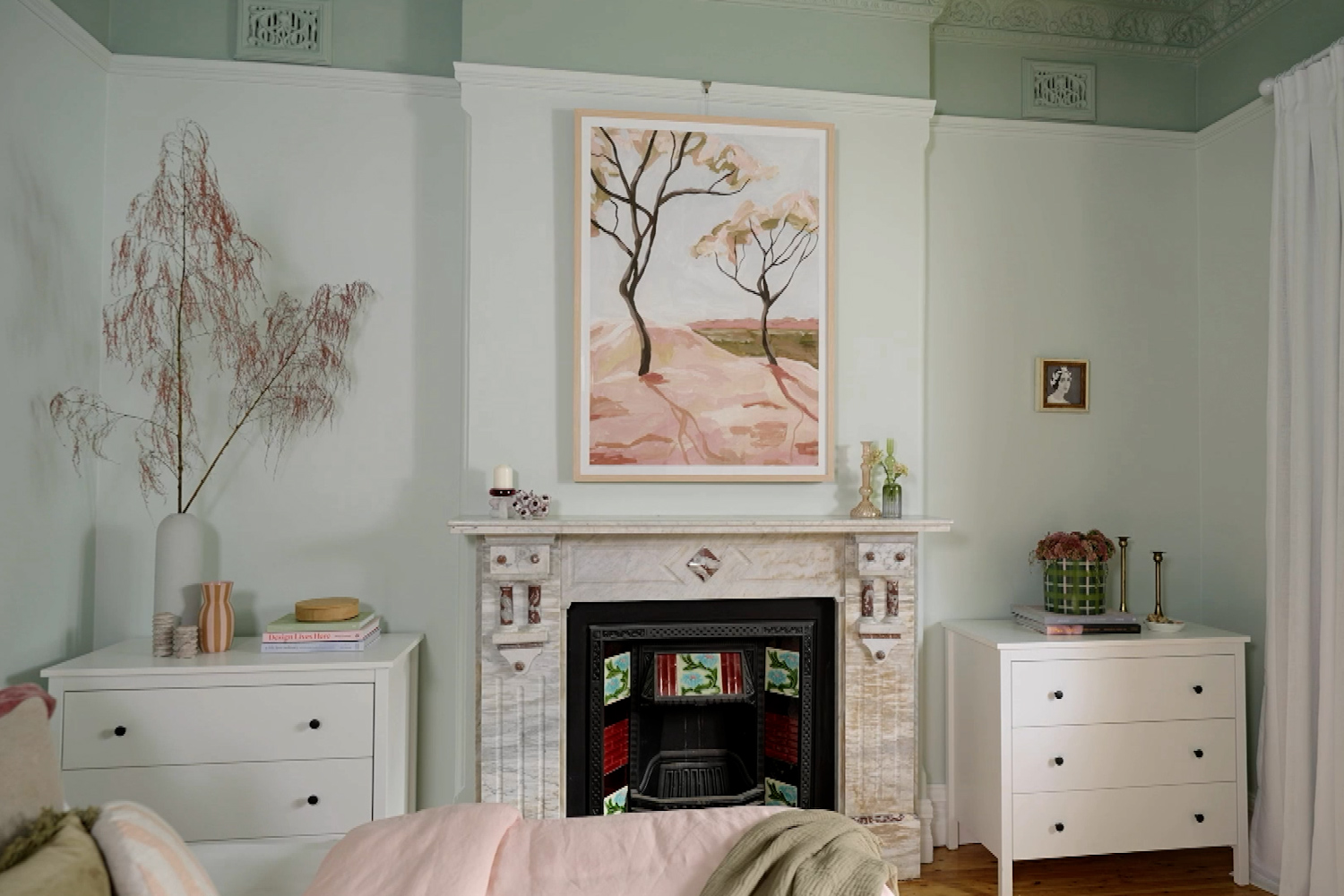 Juliet gives a boring bedroom a beautiful makeover | Better Homes and Gardens