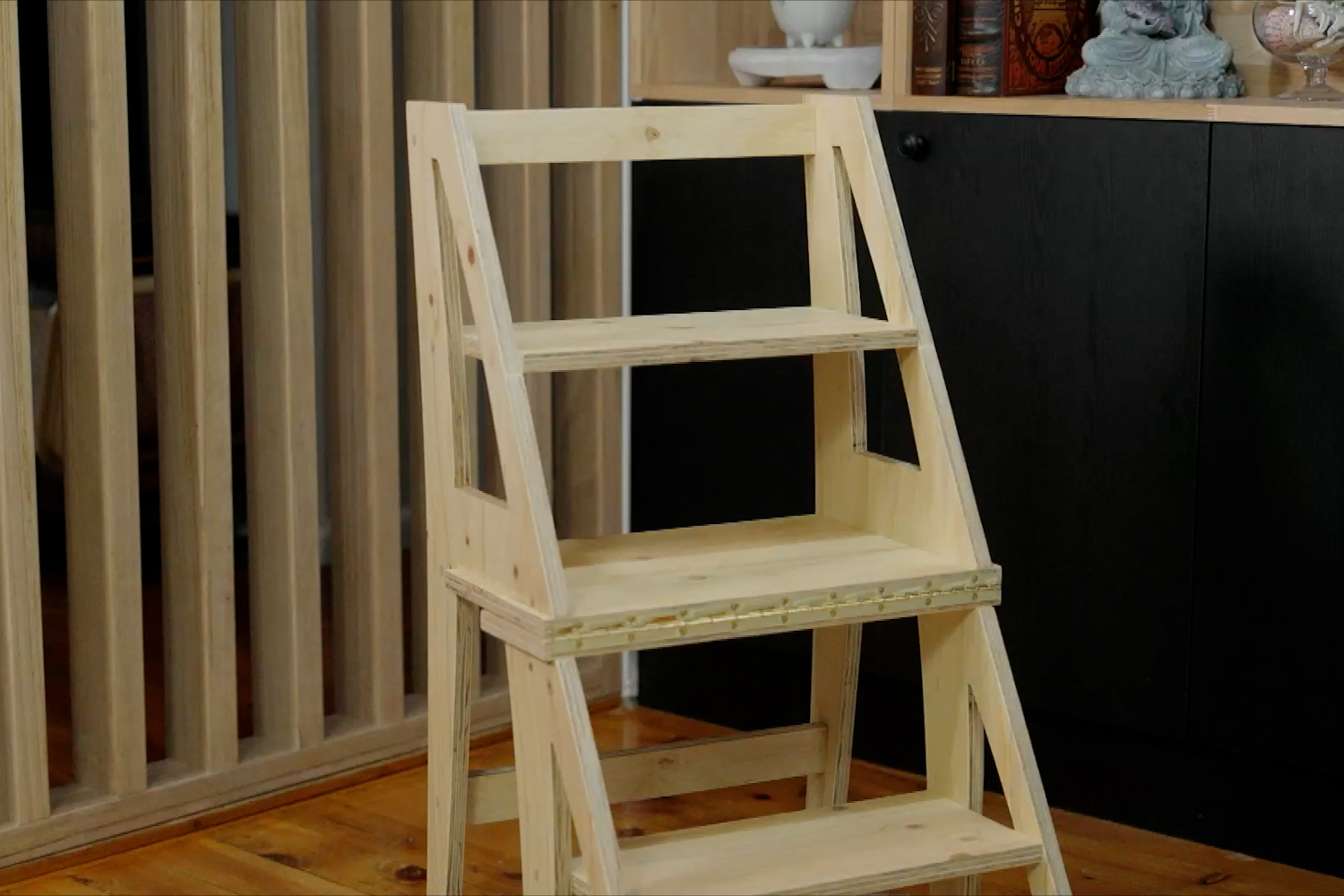 How To Build A Ladder Chair | Better Homes and Gardens