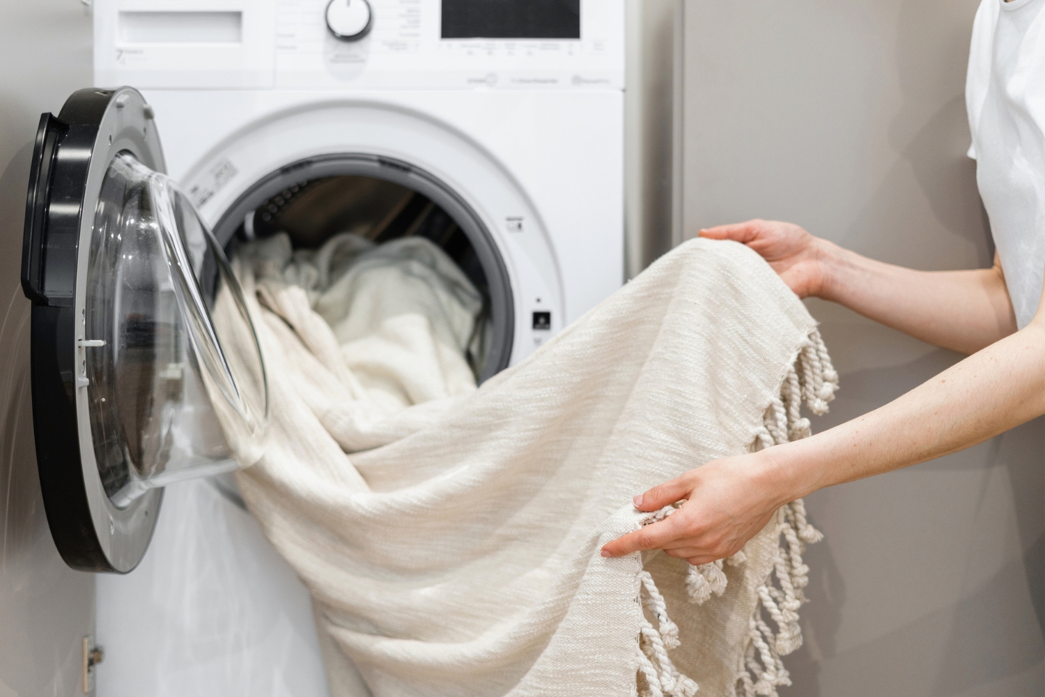This clever tip makes washing your sheets so much easier | Better Homes ...