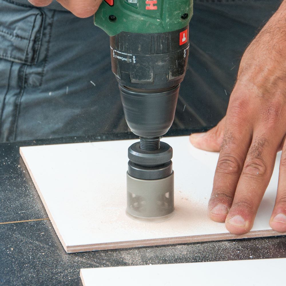 Patch a tiled wall in 9 simple steps | Better Homes and Gardens