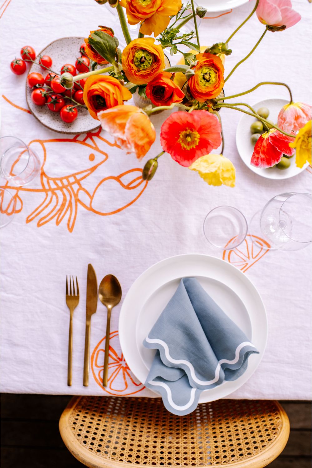 Stencil Tablecloth: How To Make A Lobster Tablecloth With Cricut ...