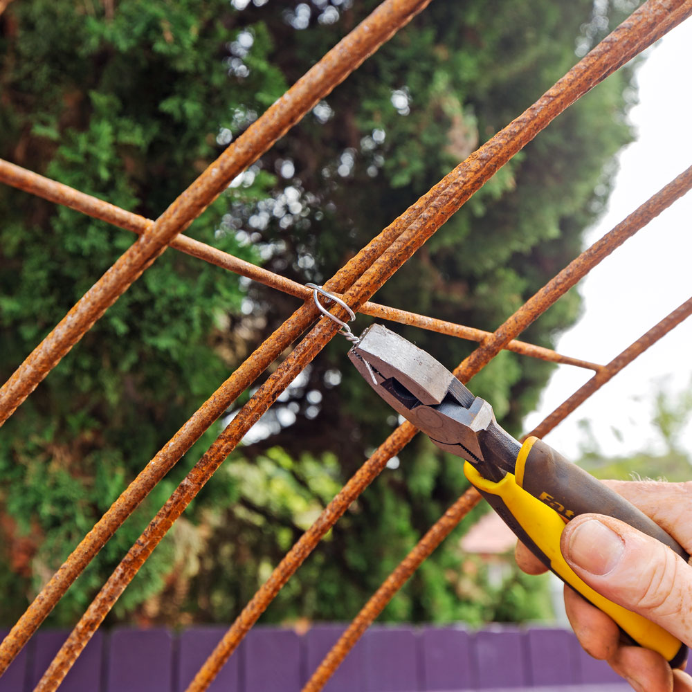 How to build a metal arbour | Better Homes and Gardens