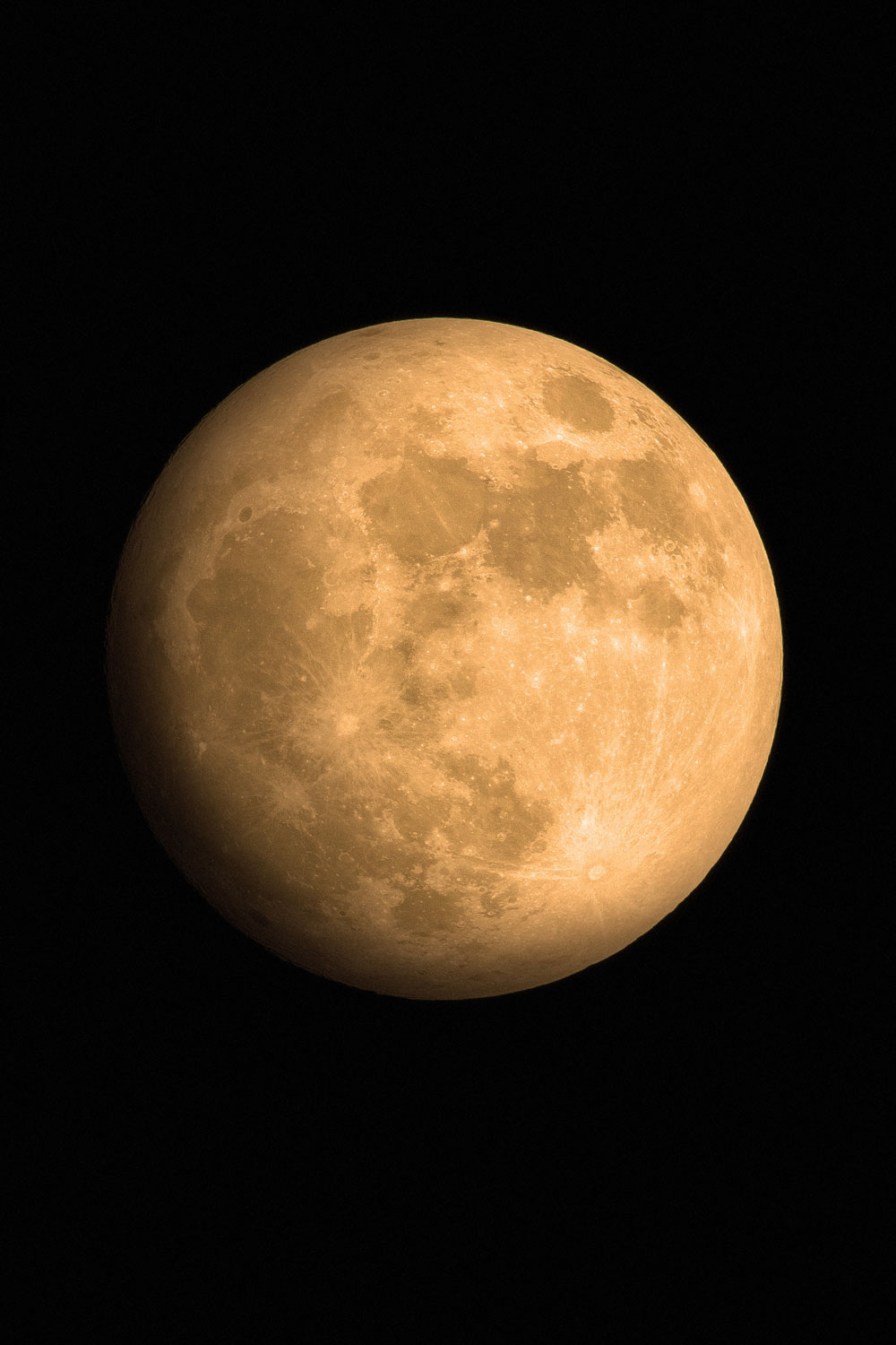 NASA Wants To Build Homes On The Moon By 2040 | Better Homes and Gardens