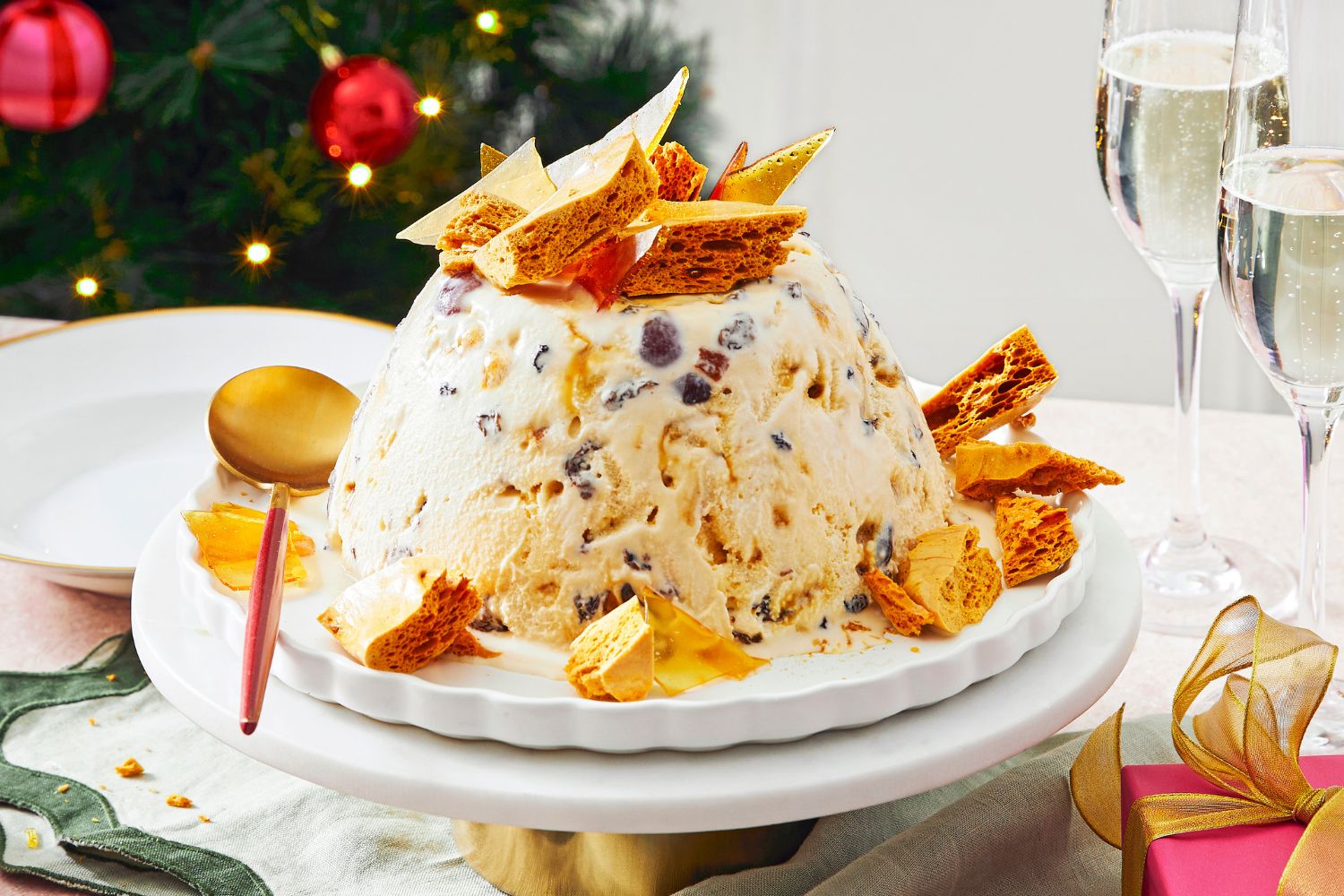 Burnt Butter Christmas Pudding Recipe Recipe | Better Homes and Gardens