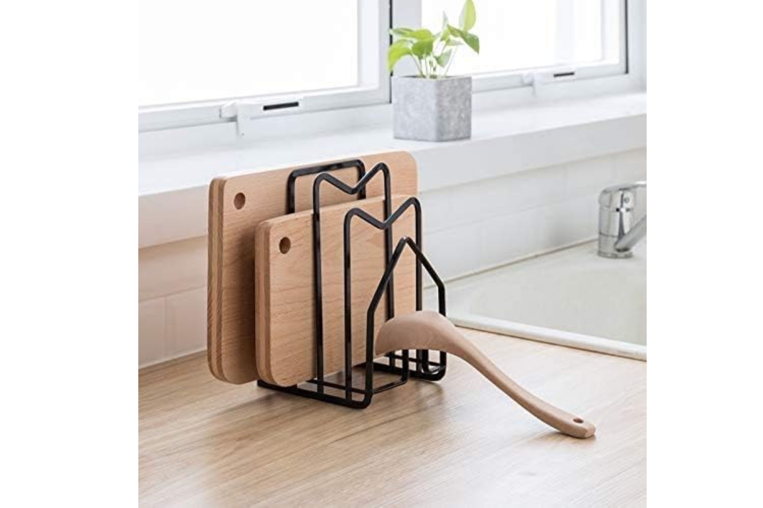 The best chopping board storage options to free up space in your ...